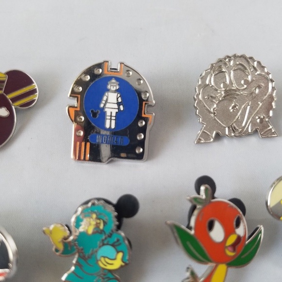 Disney | Accessories | Disney Trading Pins Lot Of 8 Theme Park Rides ...